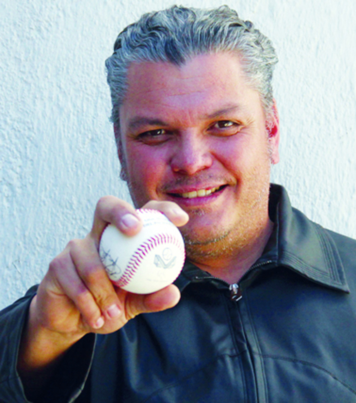 UNA BUENA OBRA PARA CUIDAR PRIMER LANZAMIENTO BATAZO DE FOUL RECTA AL ...