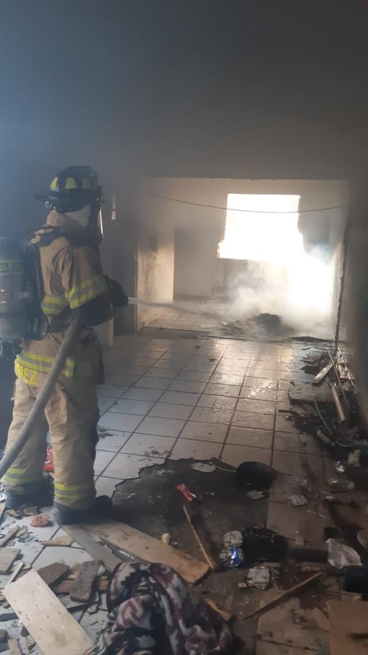 Flamazo alcanzó a dos personas