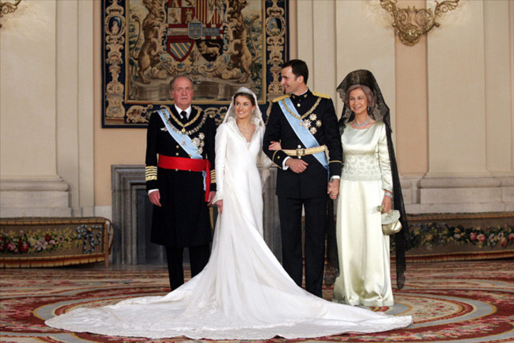 Publican libro sobre la reina consorte de España