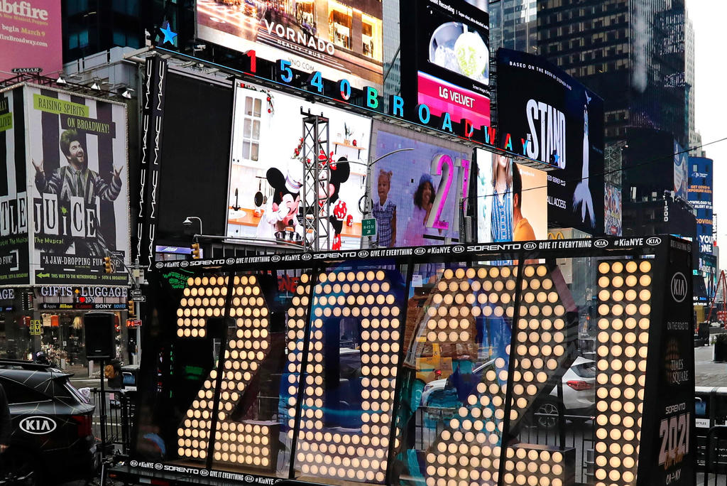 Bola de Times Square en Nueva York recibirá 2021 sin público por COVID-19