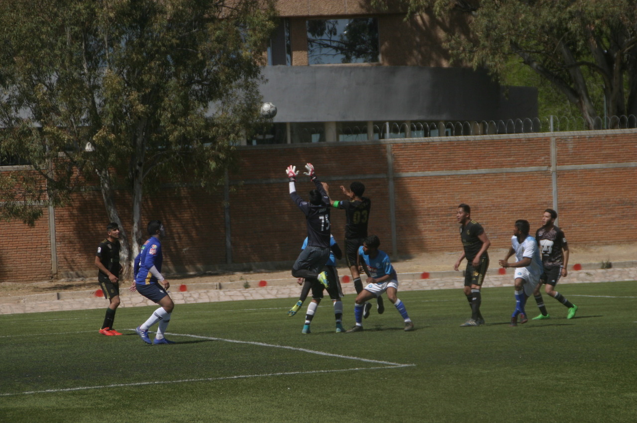 Selectos supera a Frida