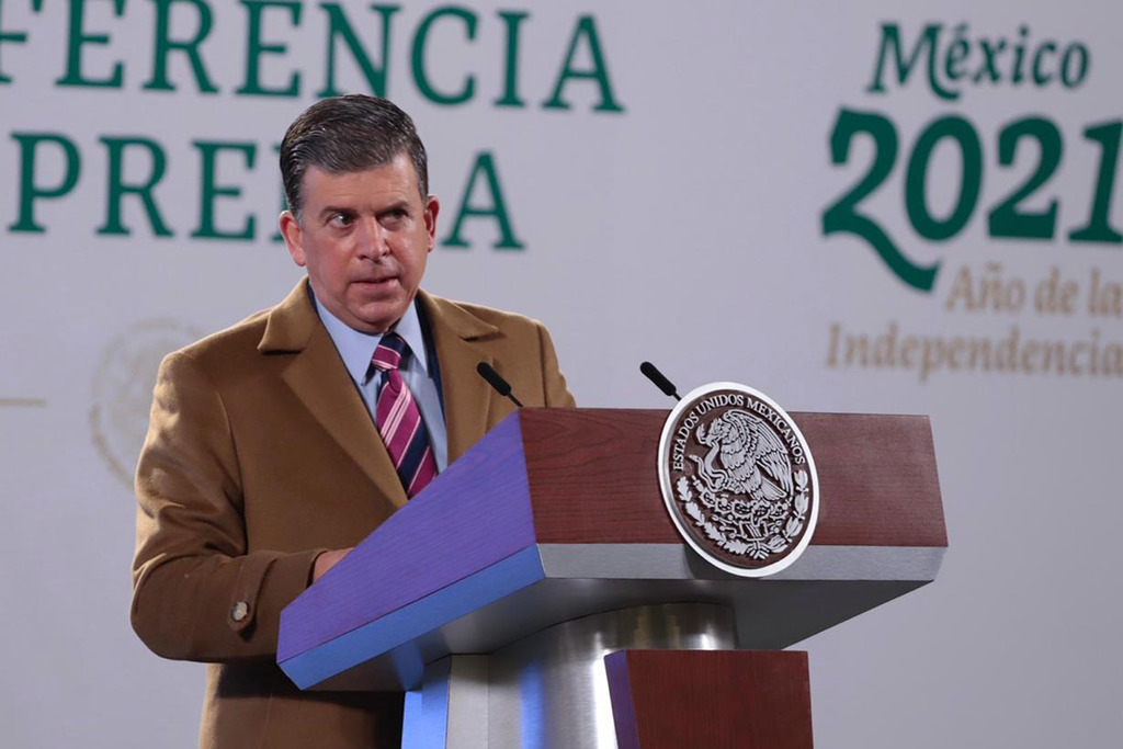 Renuncia titular de la Profeco; irá por alcaldía de León por segunda vez