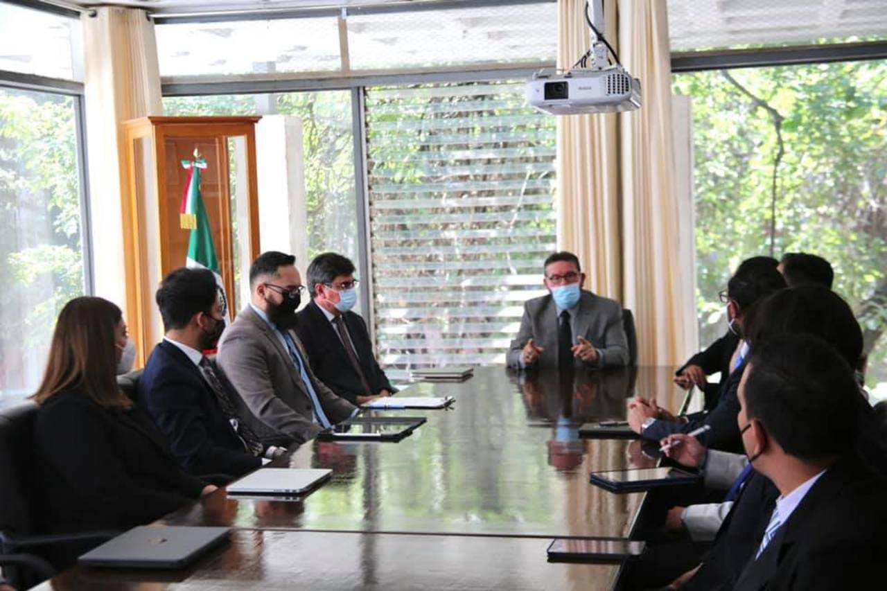 Buscan certificación para los posgrados en la FECA