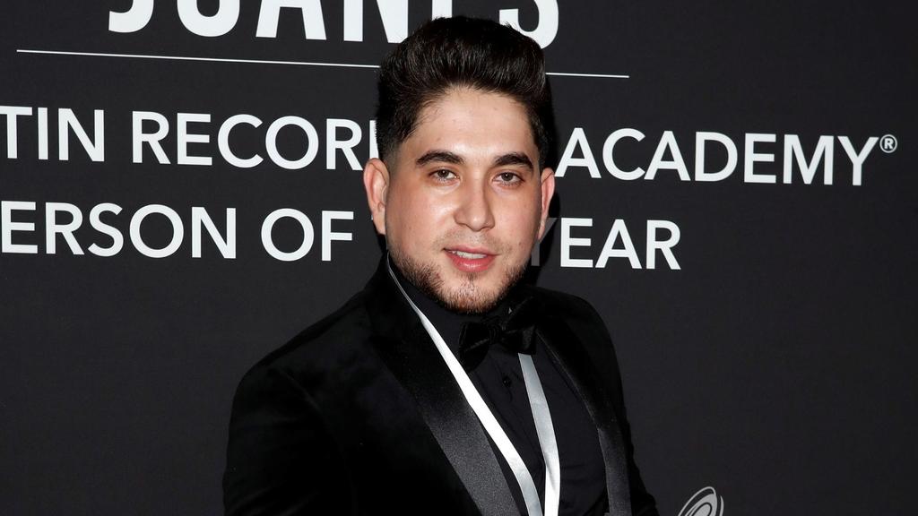 El Bebeto promueve su nuevo álbum 'En vivo desde Guasave hasta el Cerro ... El Bebeto promueve su nuevo álbum 'En vivo desde Guasave hasta el Cerro ...