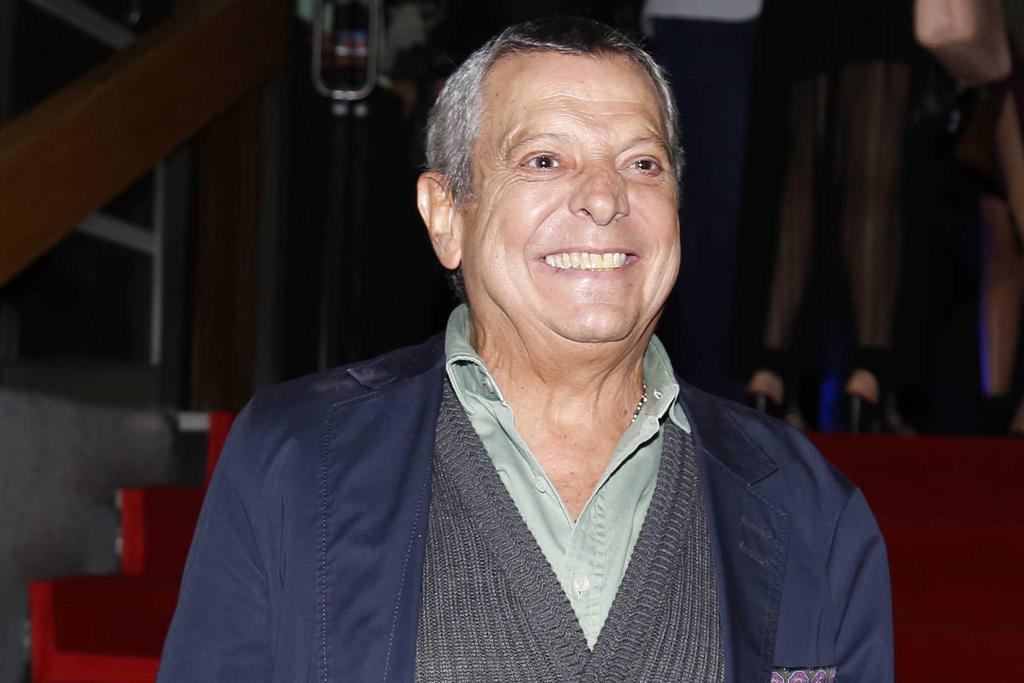 César Bono se recupera del COVID y alista su regreso al teatro