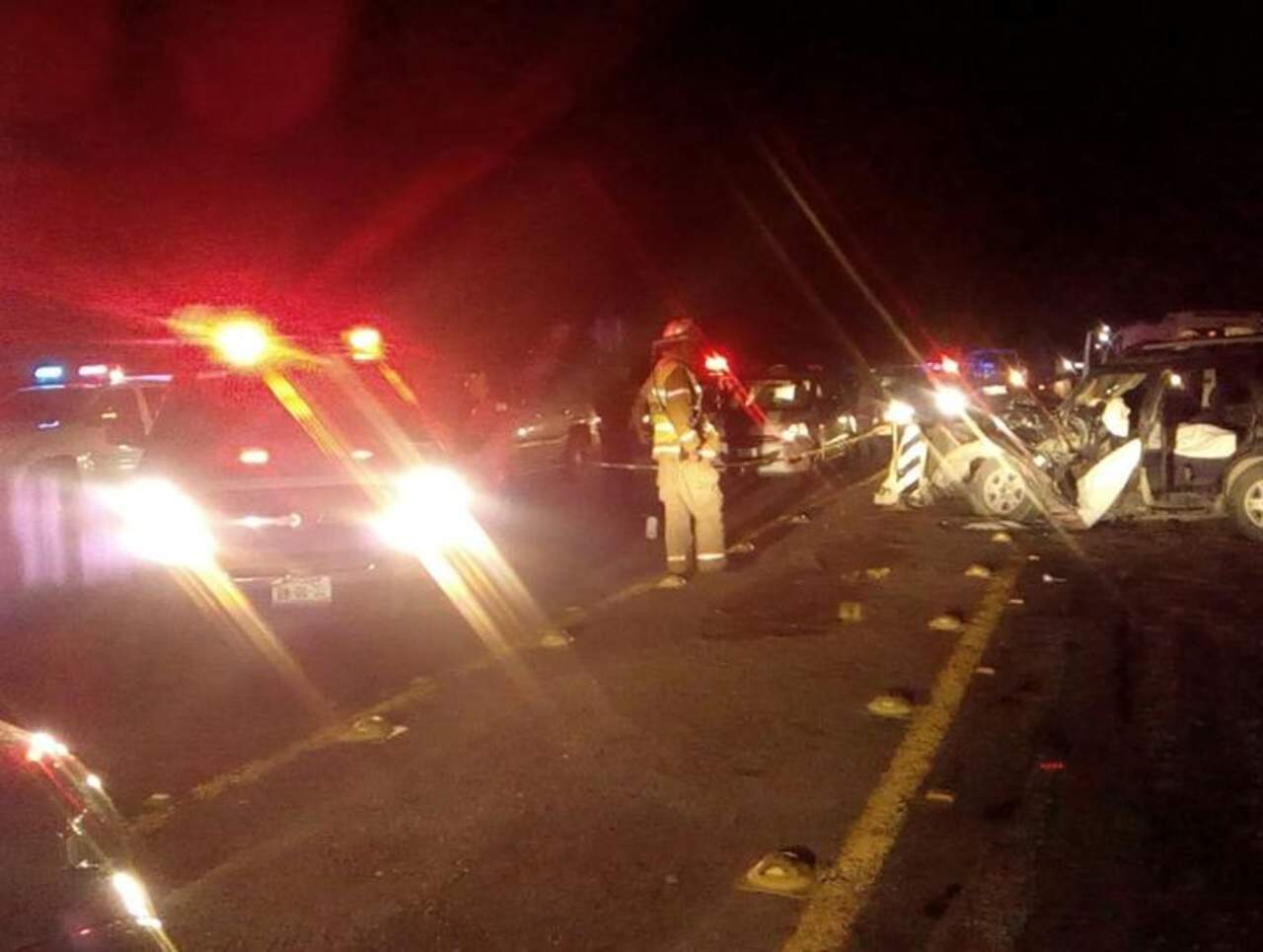 Un muerto y seis heridos tras accidente en la Jiménez-Gómez Palacio Un muerto y seis heridos tras accidente en la Jiménez-Gómez Palacio
