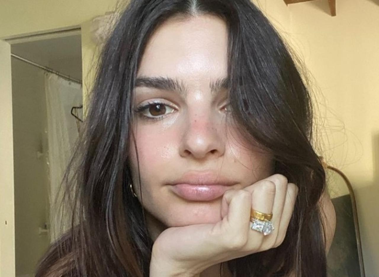 Emily Ratajkowski muestra cómo lucía a los 20 años en bikini