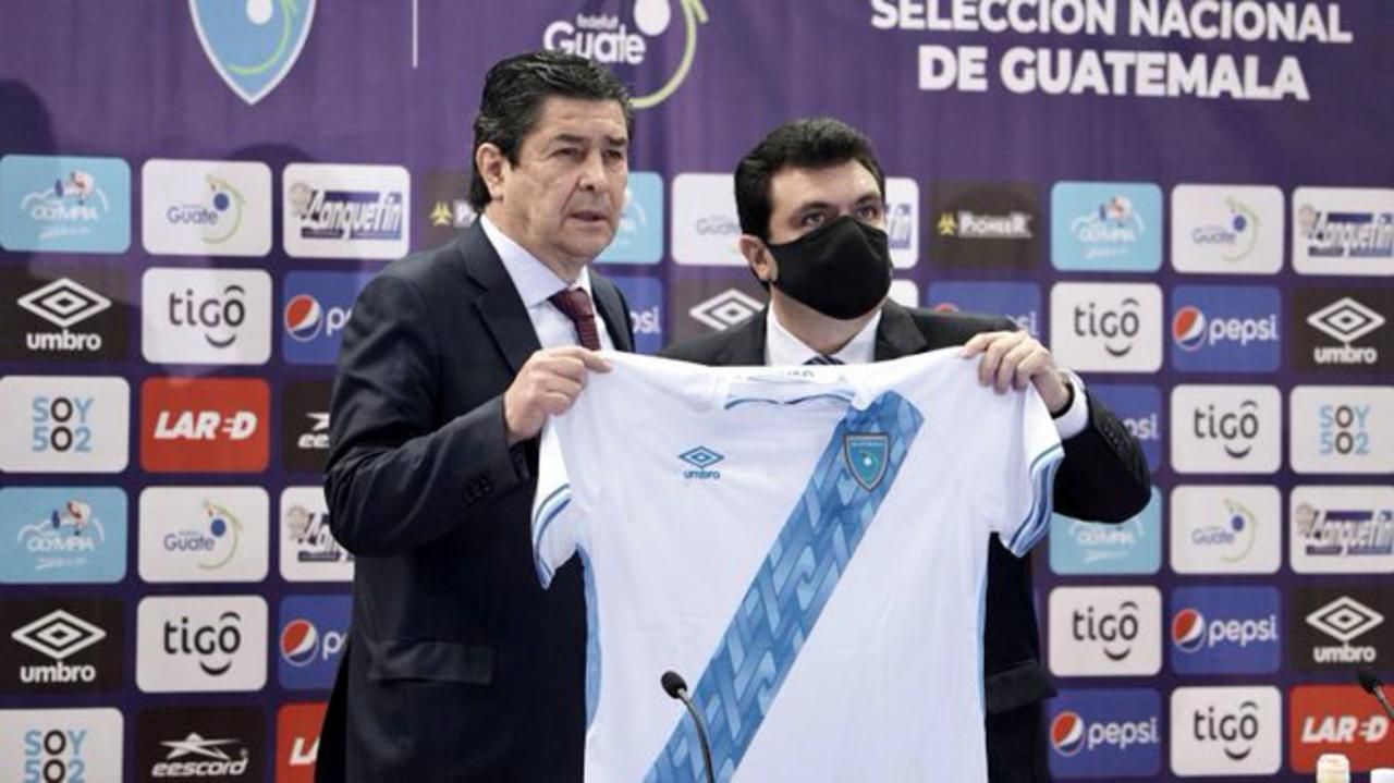Luis Fernando Tena es presentado como DT de la Selección de Guatemala