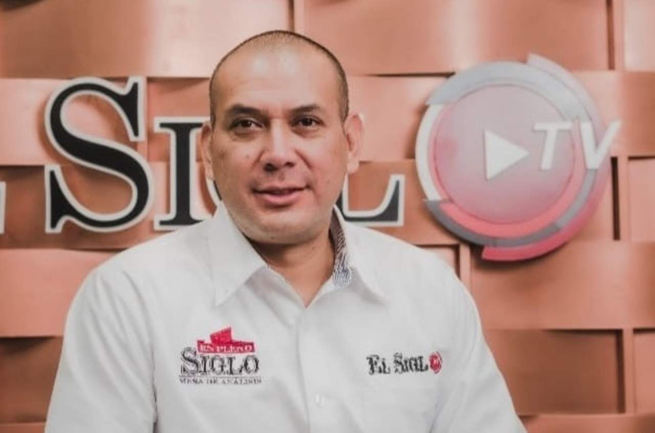 Les tronó el cuete en la mano