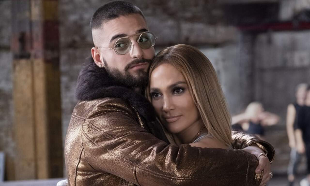 Maluma y Jennifer López celebran San Valentín con la cinta Marry Me