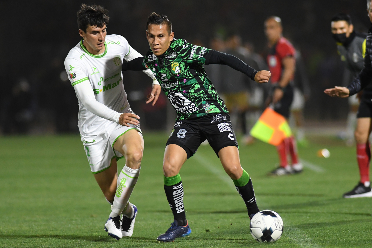 El León ruge en la frontera