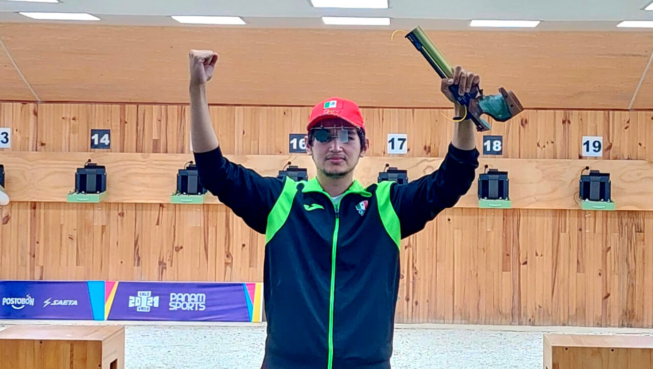 Ricardo Axel Valencia busca sobresalir en tiro deportivo