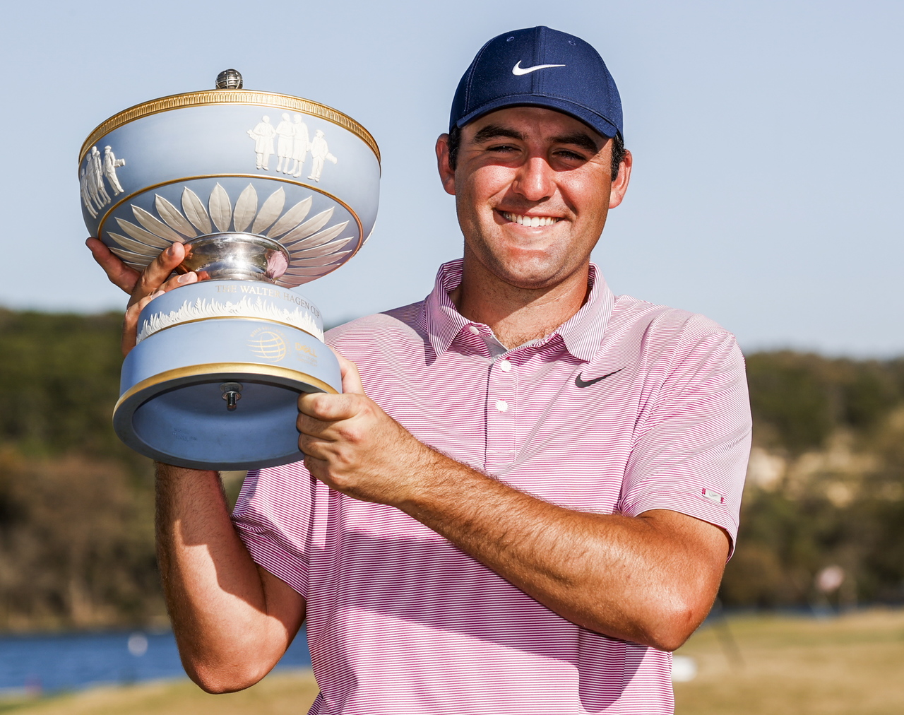 Scheffler arrebata a Rahm el 1