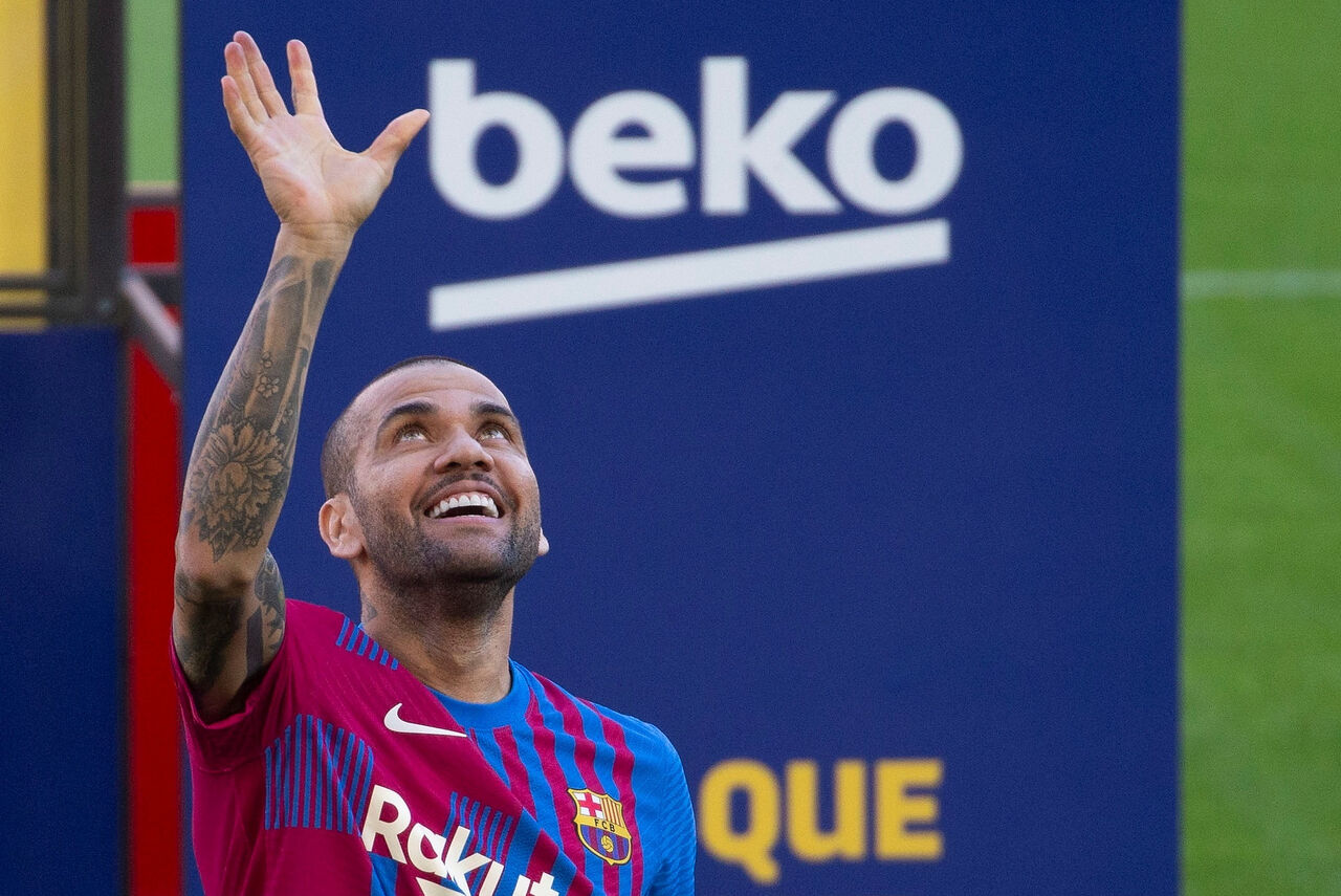 Llegó la hora de nuestra despedida: Dani Alves anuncia que no seguirá ... Llegó la hora de nuestra despedida: Dani Alves anuncia que no seguirá ...