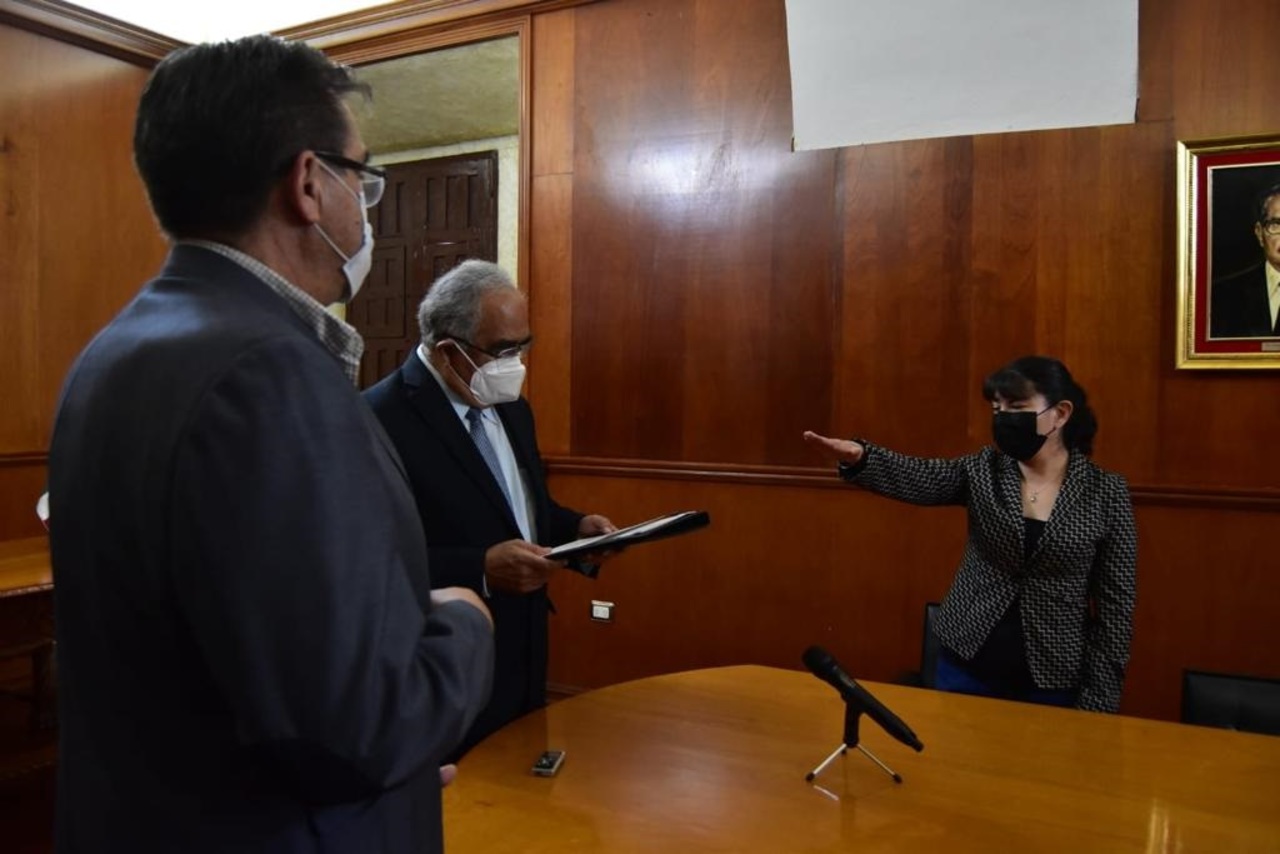 Toma protesta nueva Secretaria Académica del CCH