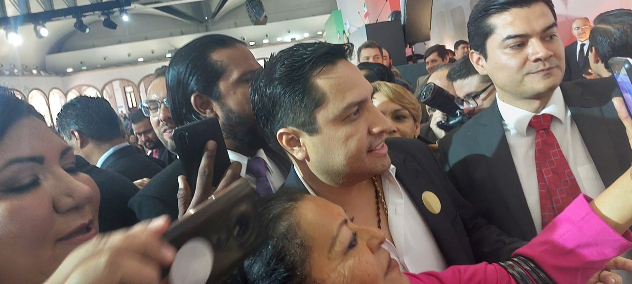 Julión Causa Furor En Toma De Protesta De Esteban Villegas