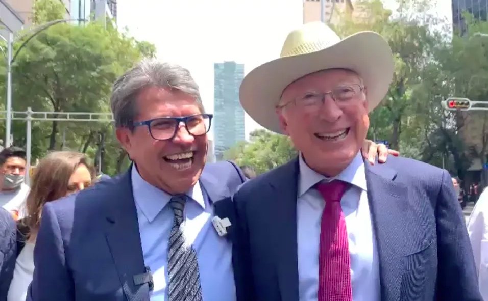 Sismo Sorprende A Embajador De Eu Ken Salazar En El Senado 0614