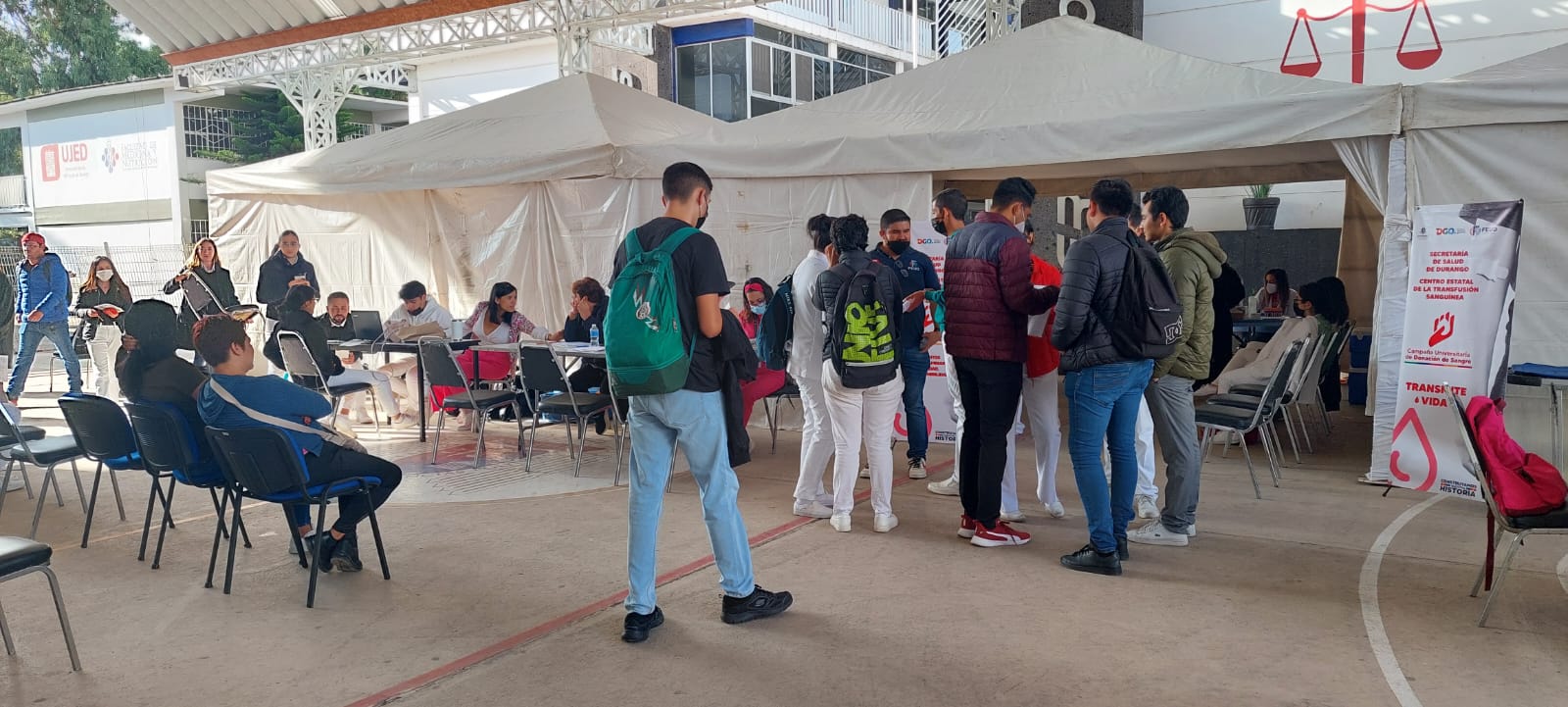 Realizan campaña de donación de sangre en la Facultad de Derecho de la UJED