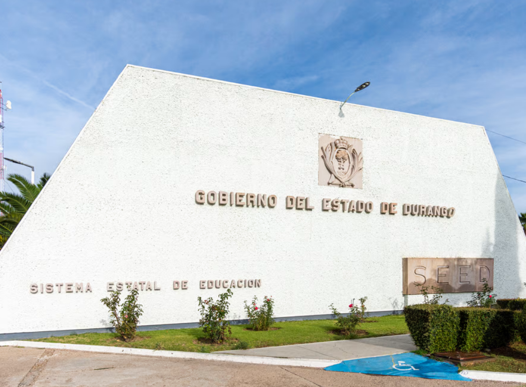 Dan de baja a 40 empleados de la Secretaría de Educación en Durango