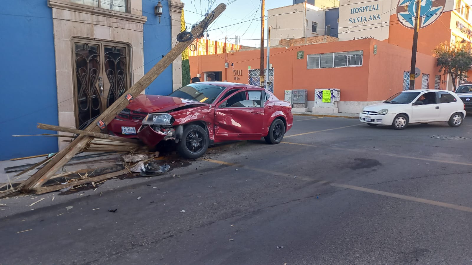Fuerte Choque En Calle Gómez Palacio Y Juárez Deja Cuantiosos Daños