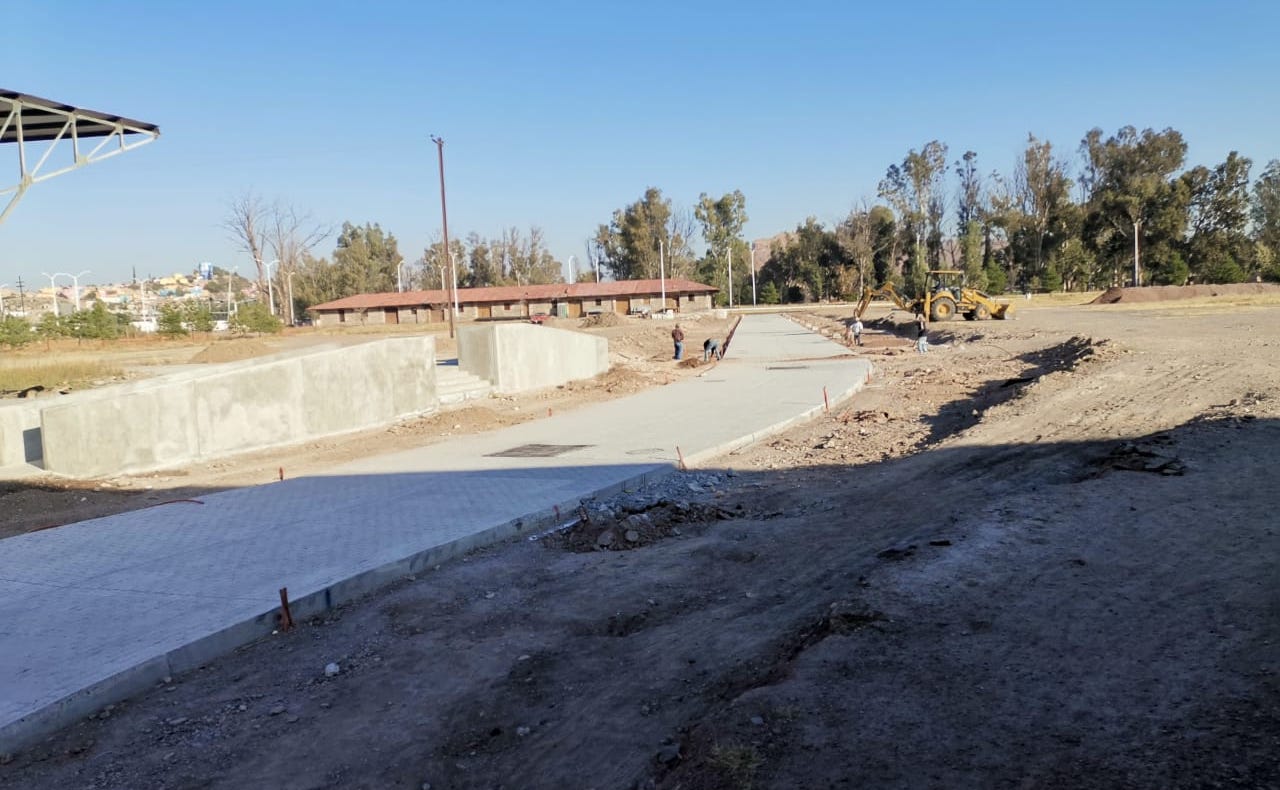 Aún no están concluidas calles transversales de Estación Central en Durango