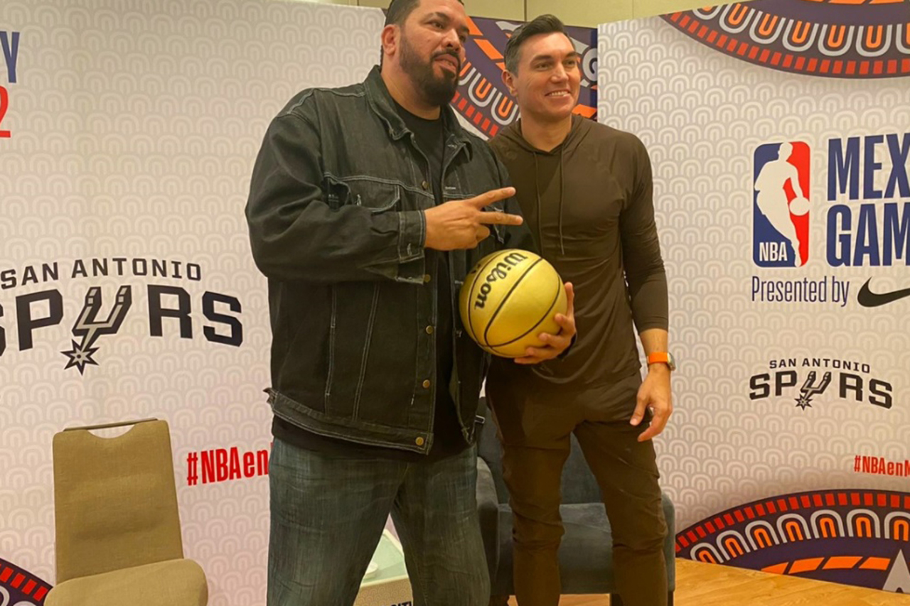 La NBA reunió a leyendas aztecas