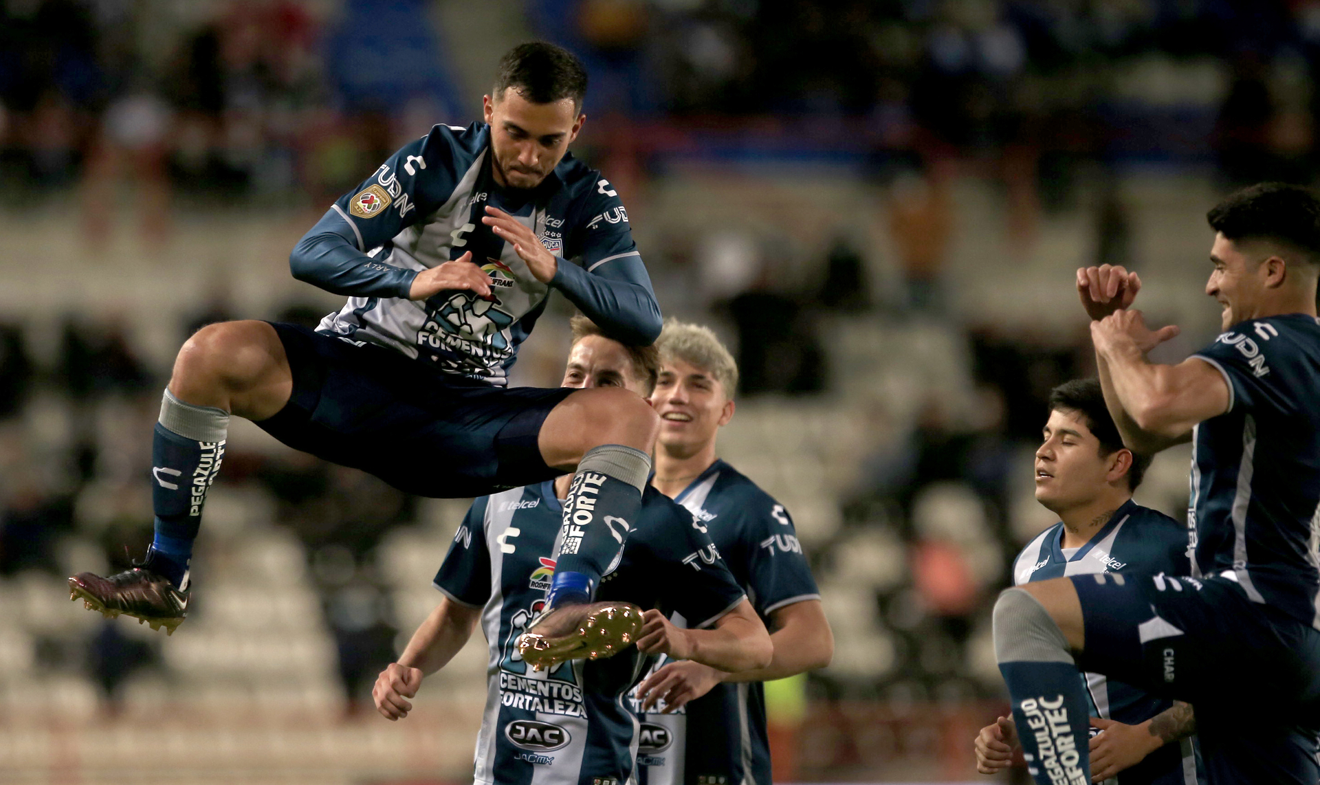 Pachuca inicia con todo el torneo y está en la cima de la tabla