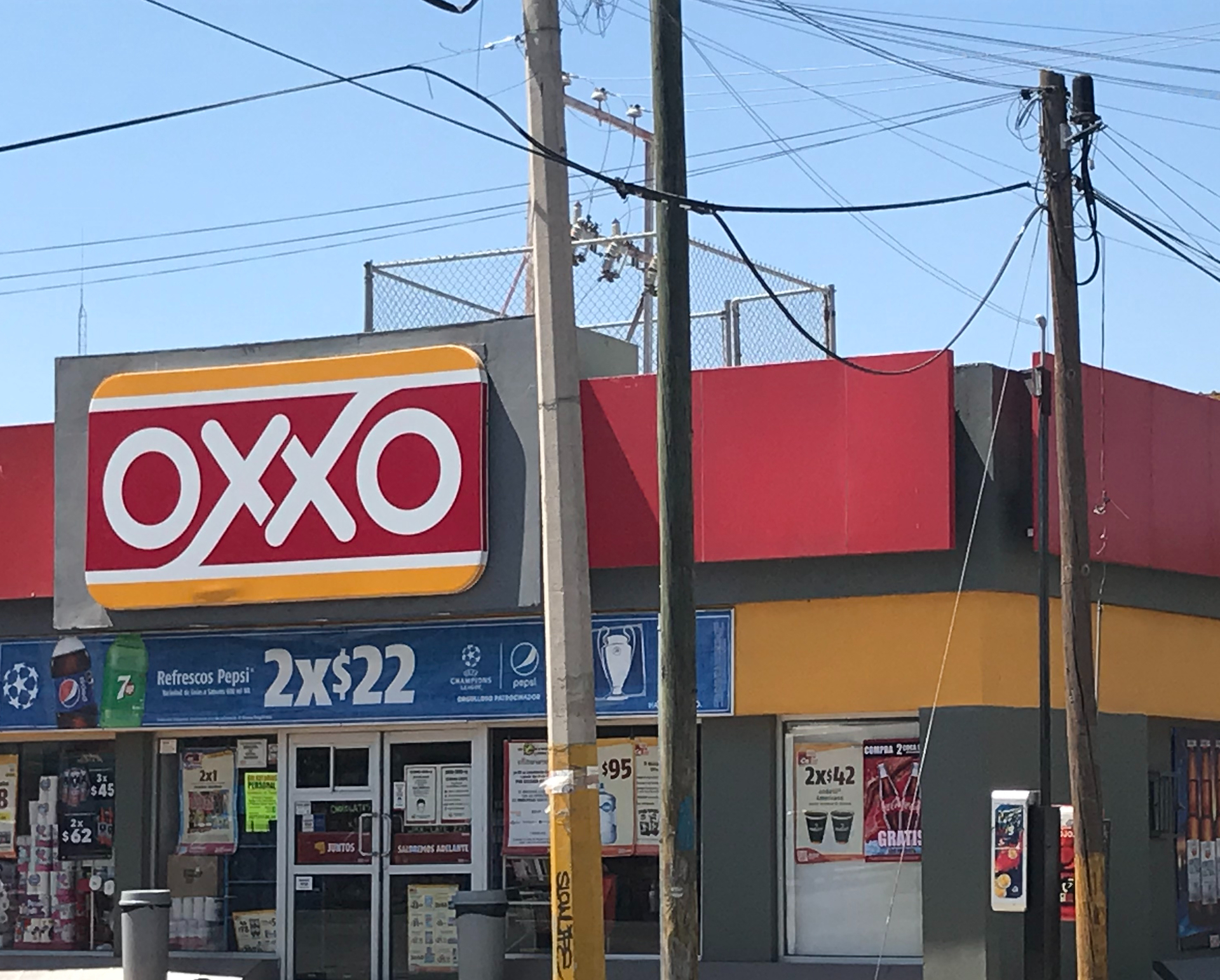 Tras salida Heineken, Femsa apuesta por más Oxxos sin cajeros
