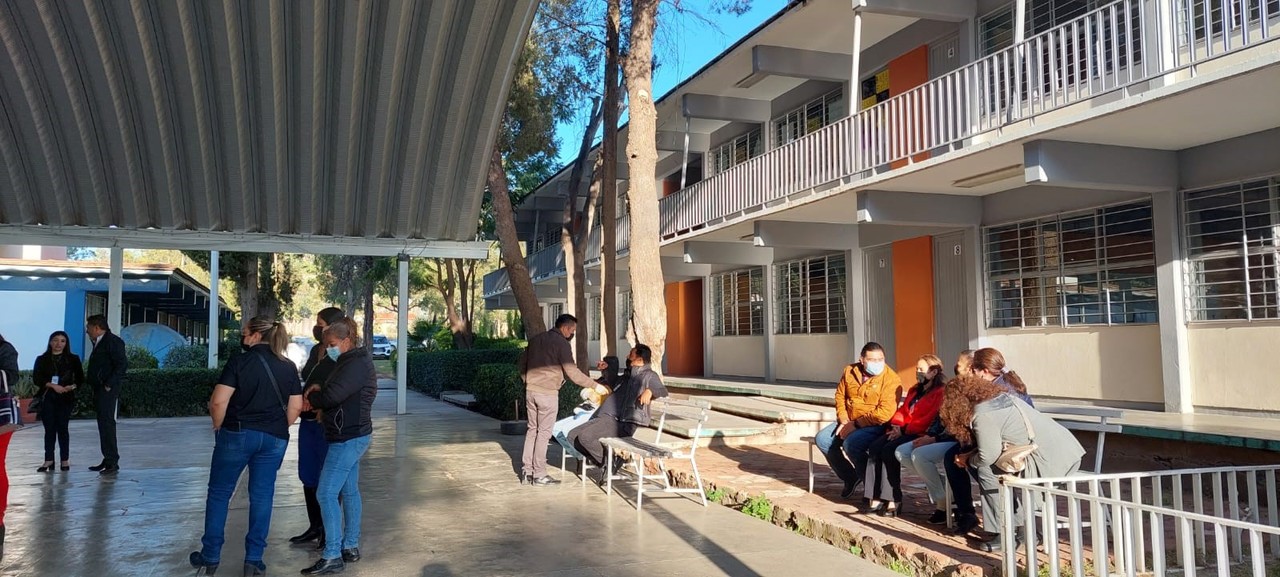 Reactivan el seguro funerario para maestros de Durango