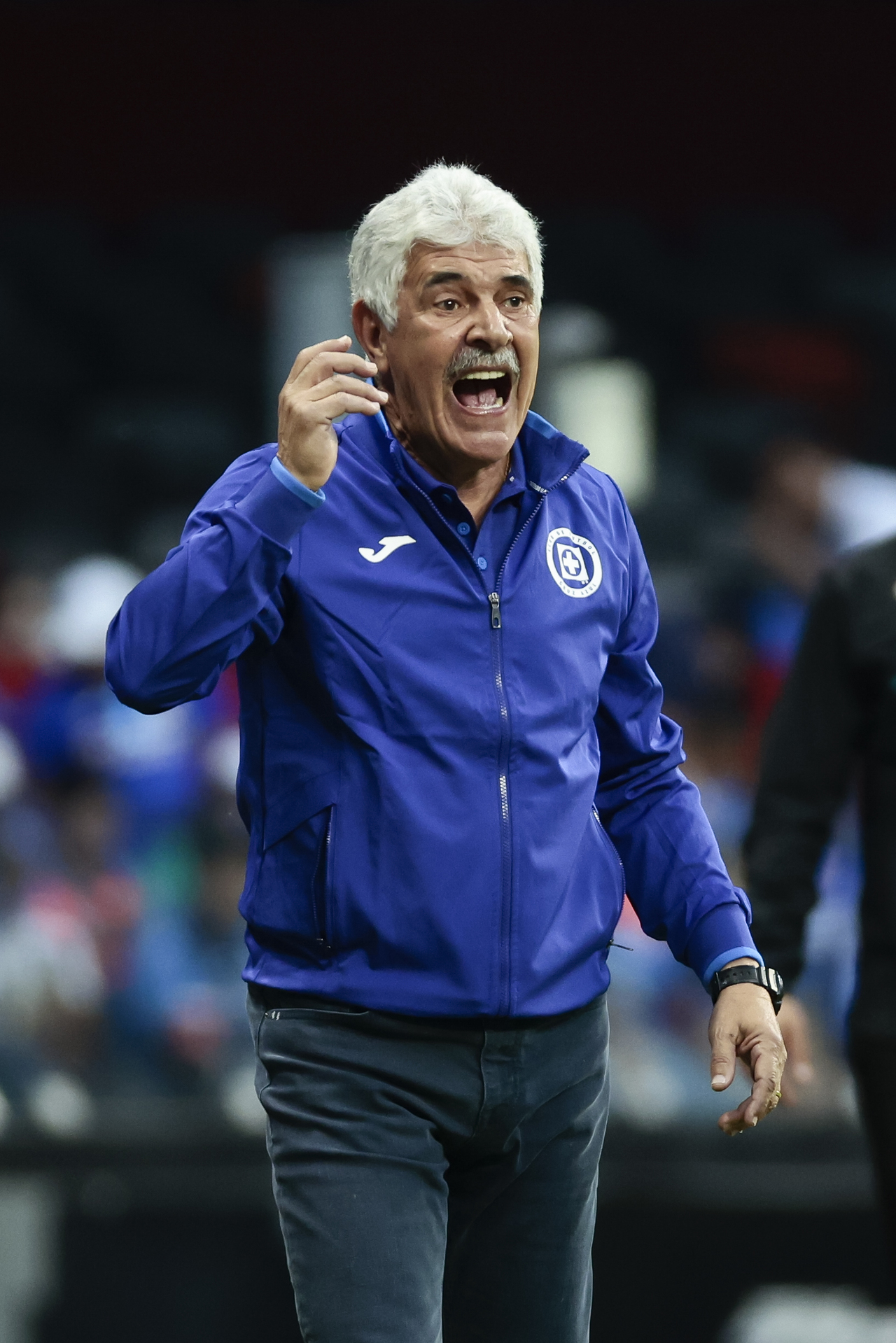 'Tuca' dice cuánto dura su contrato