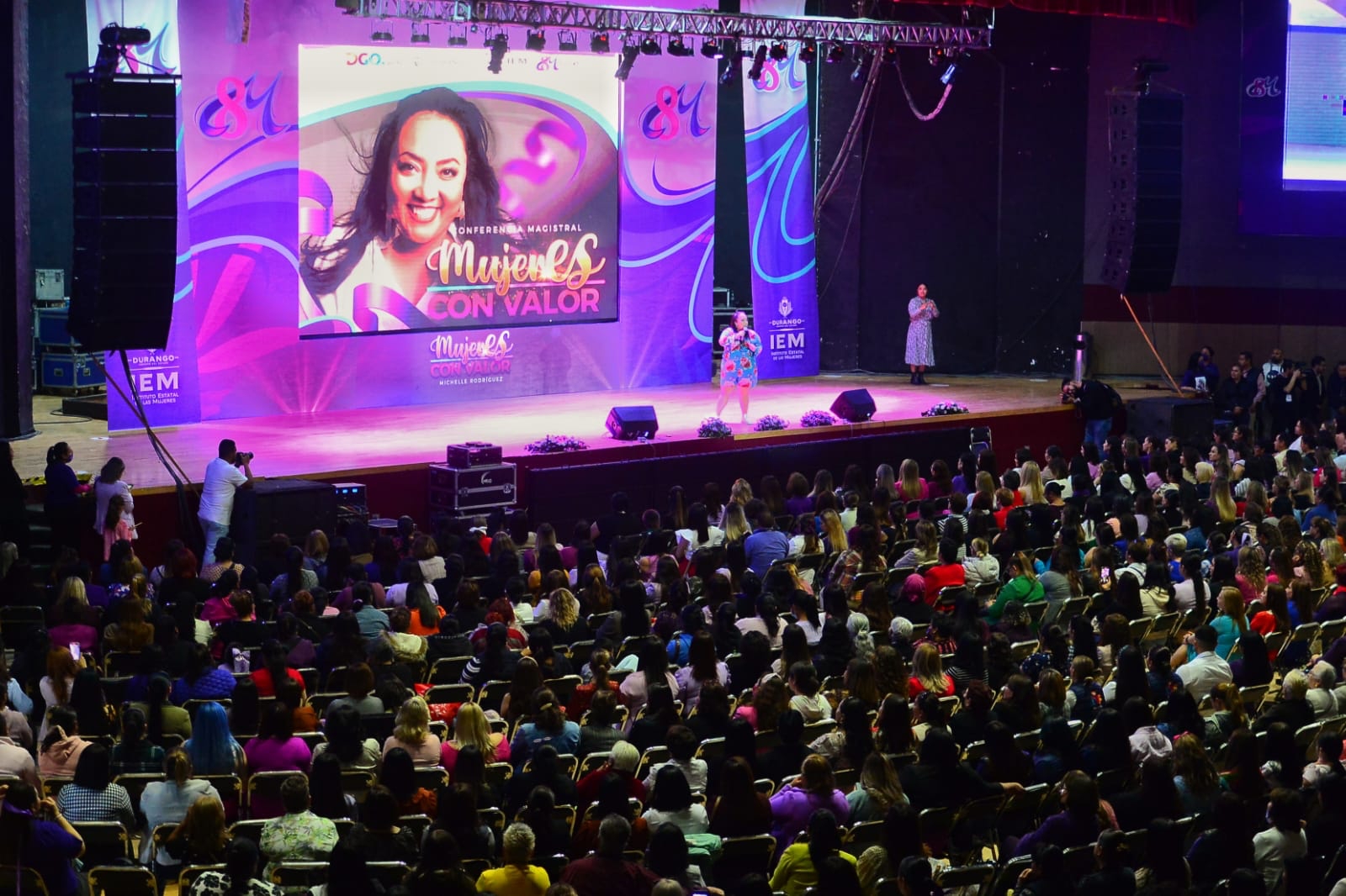 Michelle Rodríguez en Durango: no me felicites por ser mujer, mejor ...