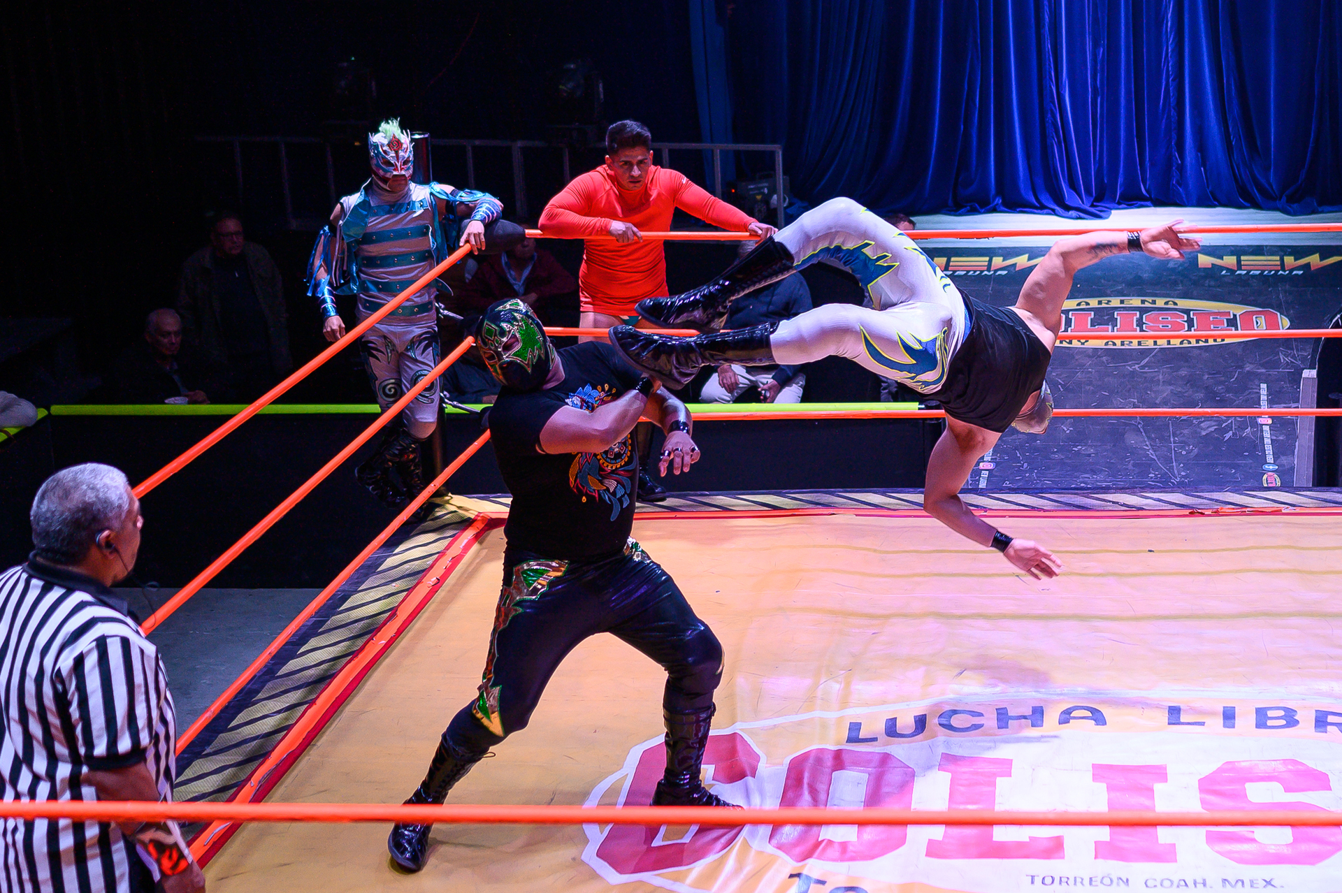 Arena Tony Arellano presenta gran función de lucha libre