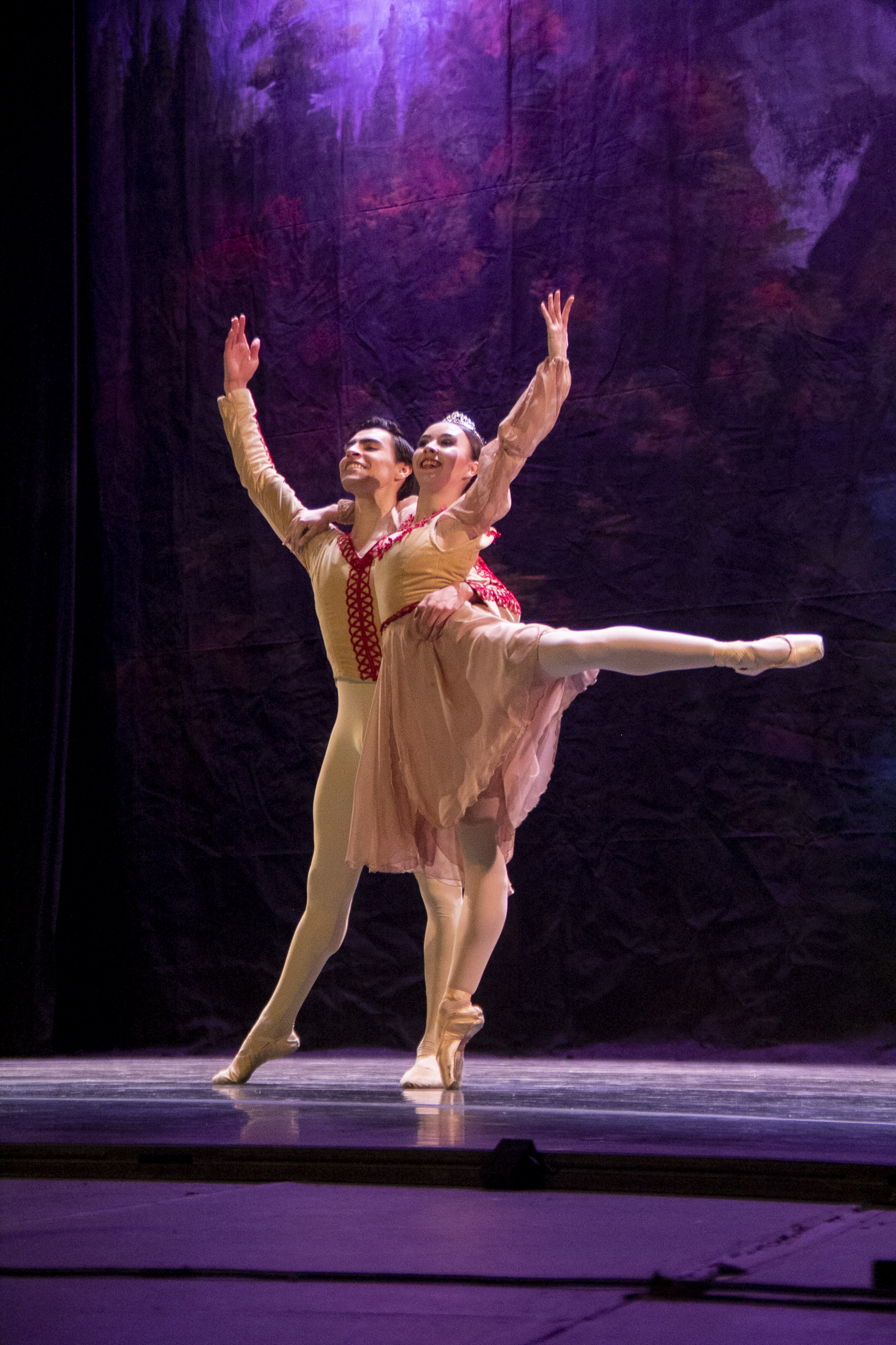 La CND encanta a Durango con 'Gala de Ballet’