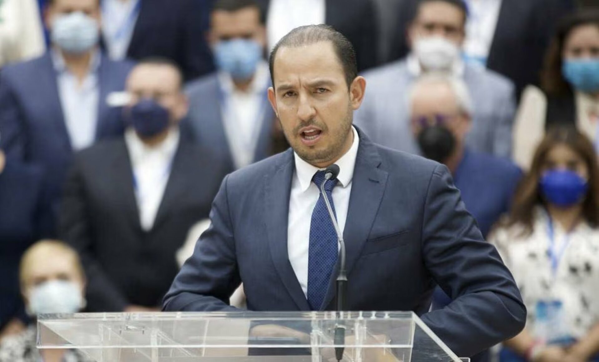Marko Cortés se mofa del AIFA: lamenta gasto millonario contra ratas