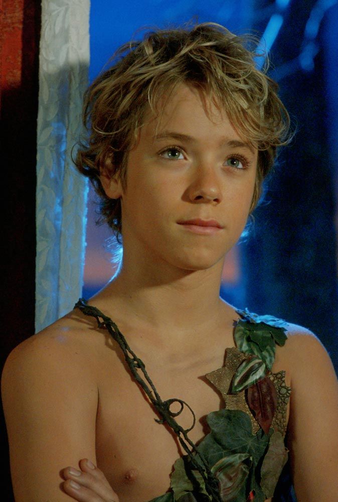 ¿Lo recuerdas? Protagonista del live action de Peter Pan se convirtió ...
