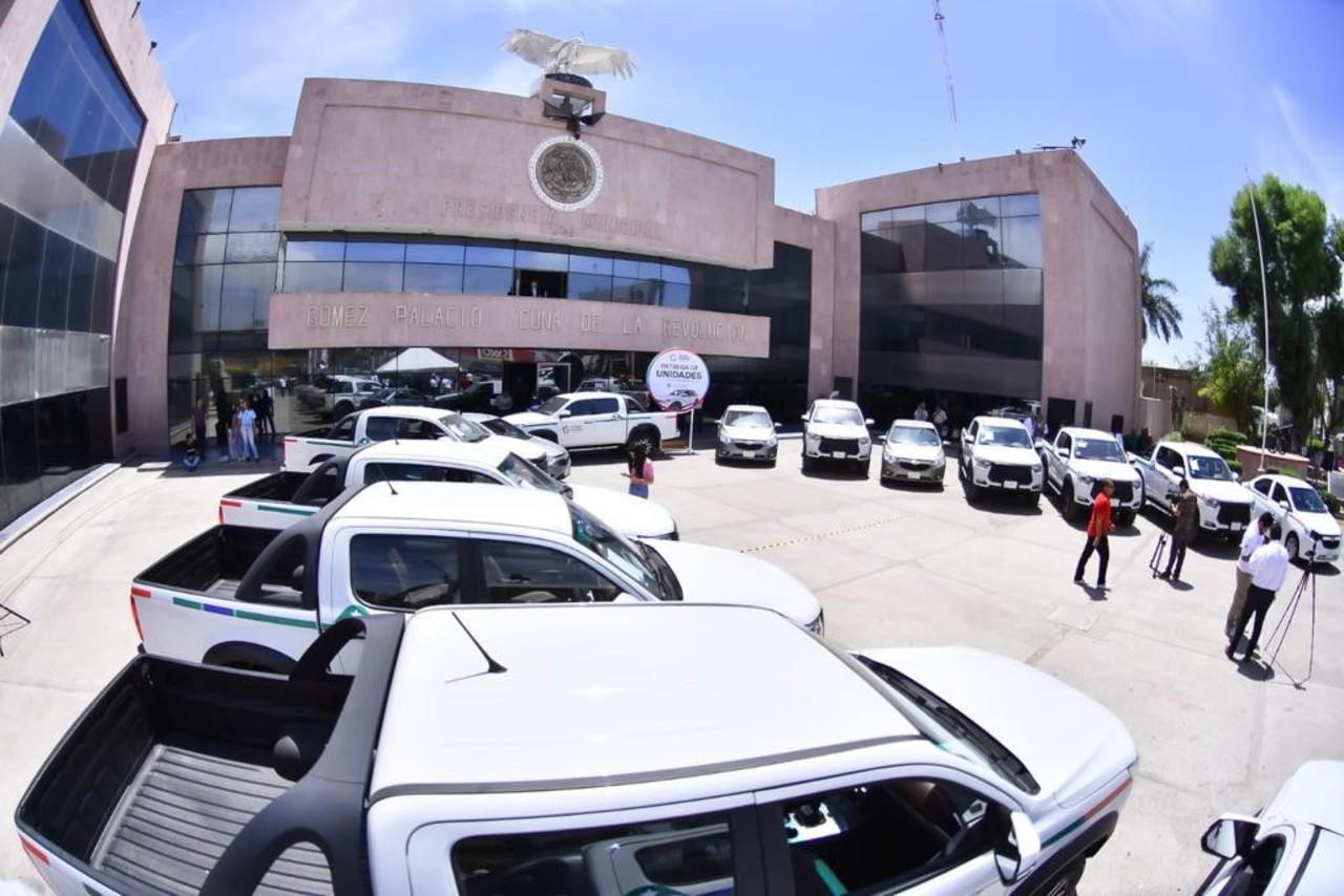 Refuerzan el parque vehicular municipal