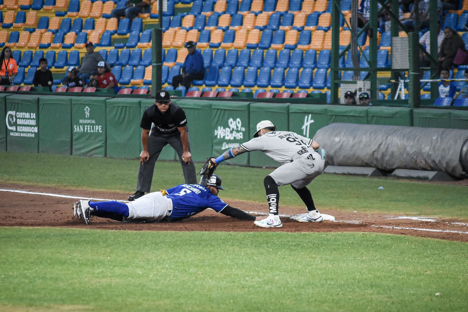 Joya de Octavio Acosta le da serie a los Generales