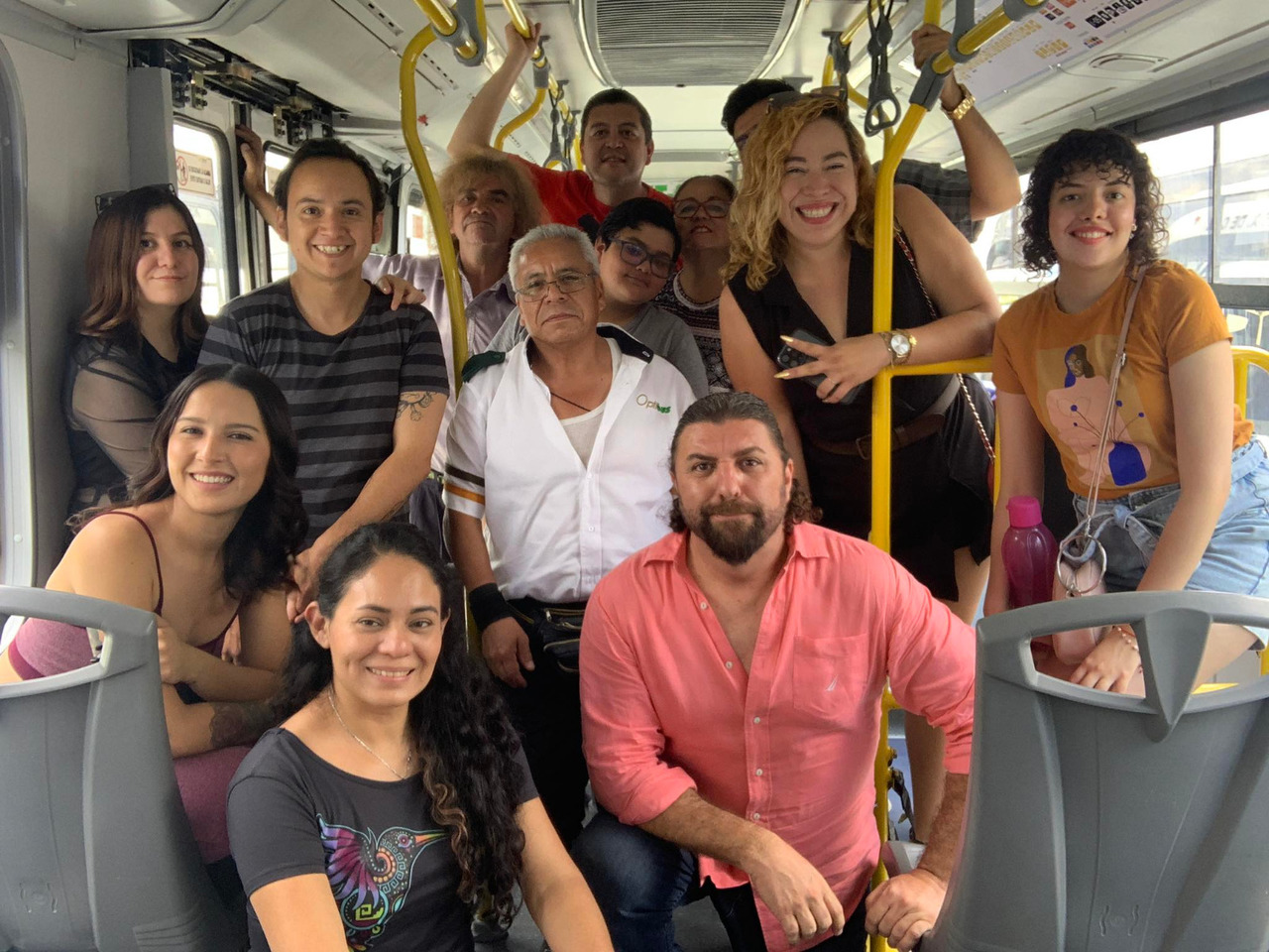 Rolando Ávila, con proyecto en YouTube