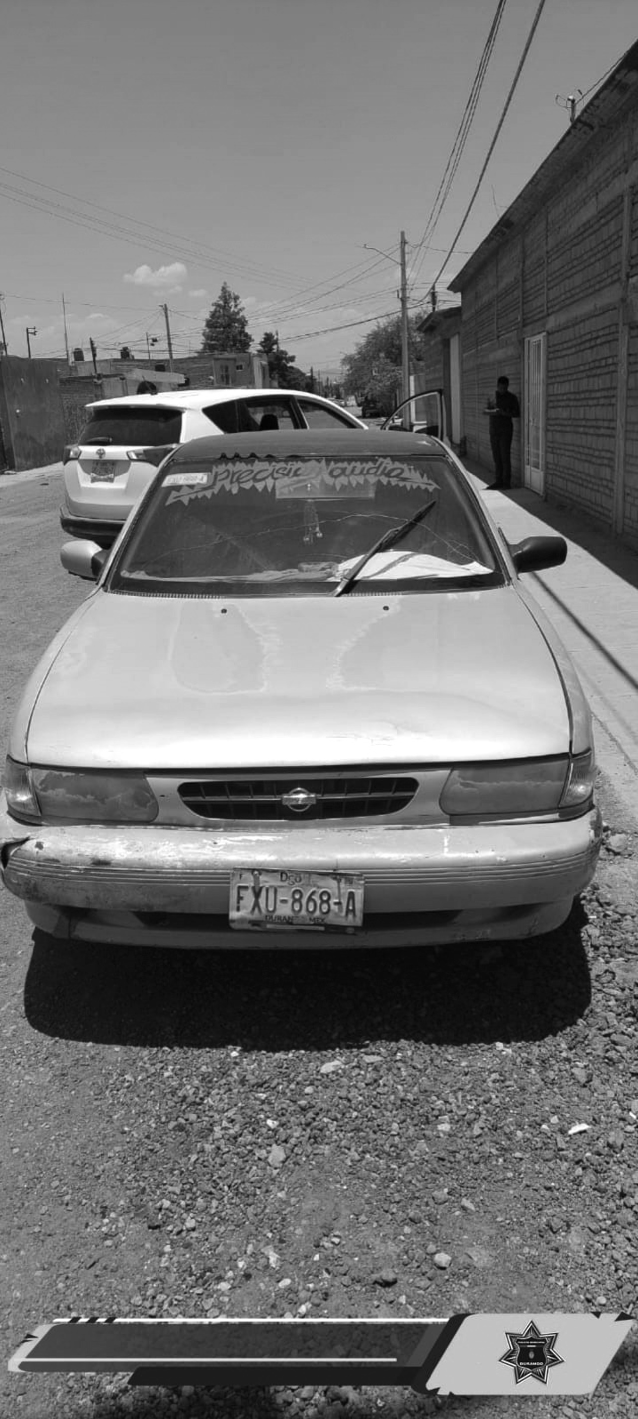 Recuperan un carro con reporte de robo Recuperan un carro con reporte de robo