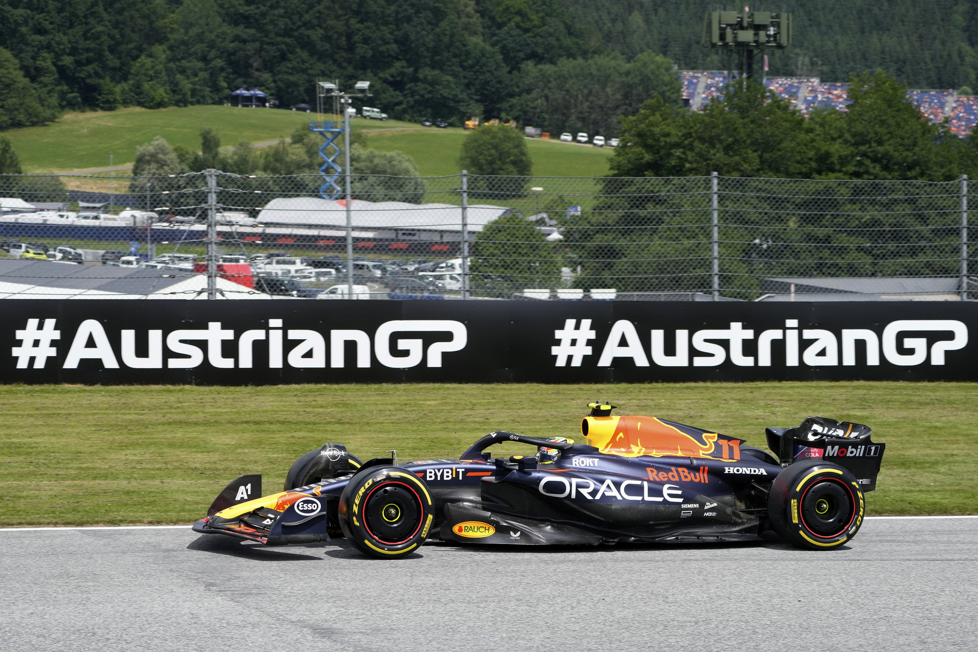 'Checo' Pérez marca quinto en primer entrenamiento libre de Austria