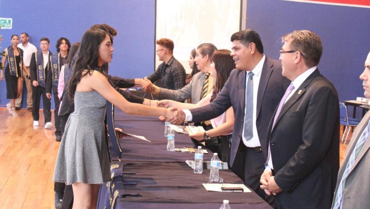Egresaron 550 jóvenes del Colegio de Ciencias y Humanidades Egresaron 550 jóvenes del Colegio de Ciencias y Humanidades
