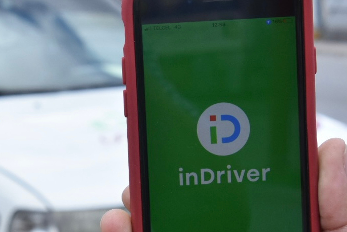 Detienen a dos por robar vehículo de InDriver