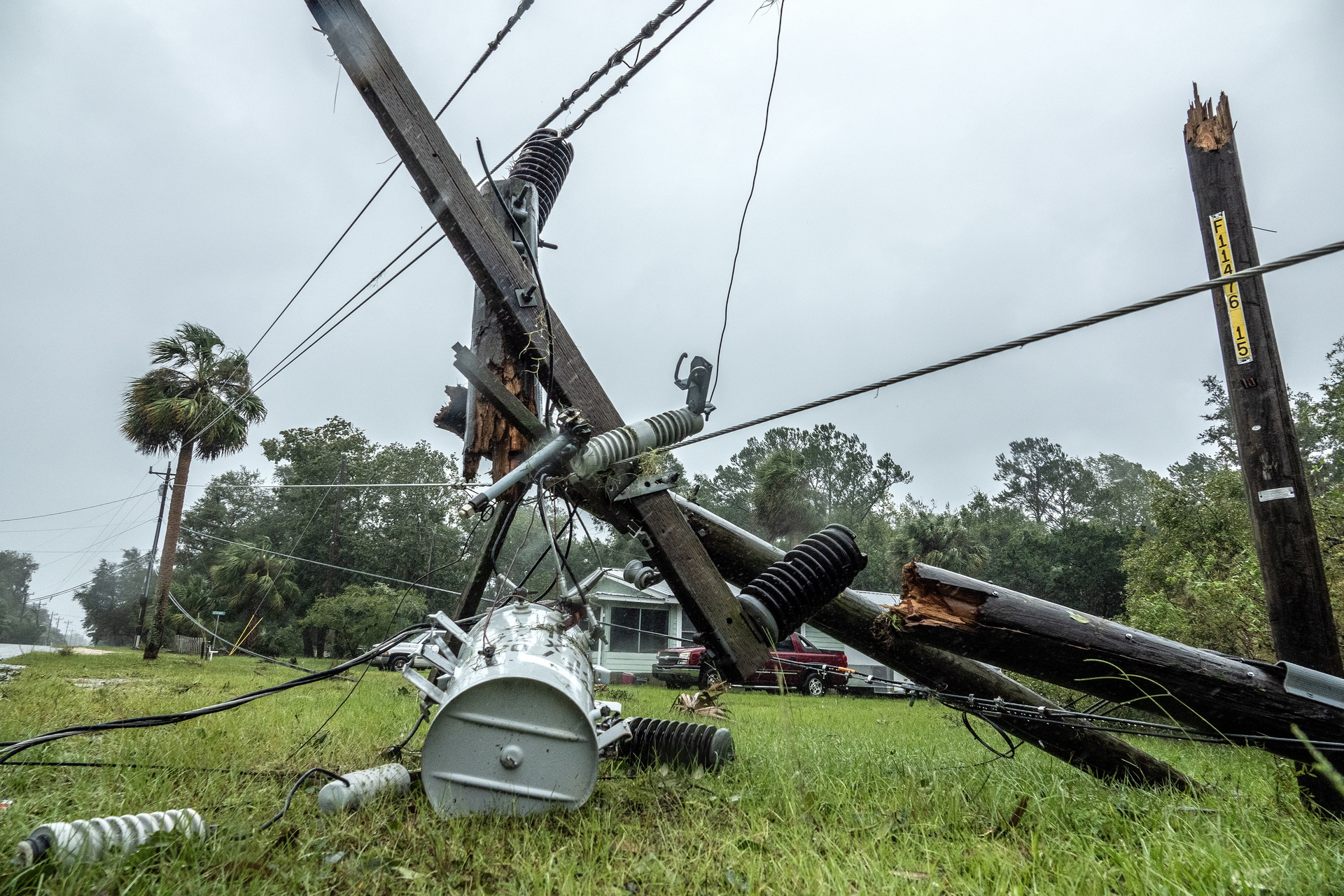 Huracán Idalia deja sin luz a más de 250 mil hogares en Florida Huracán Idalia deja sin luz a más de 250 mil hogares en Florida