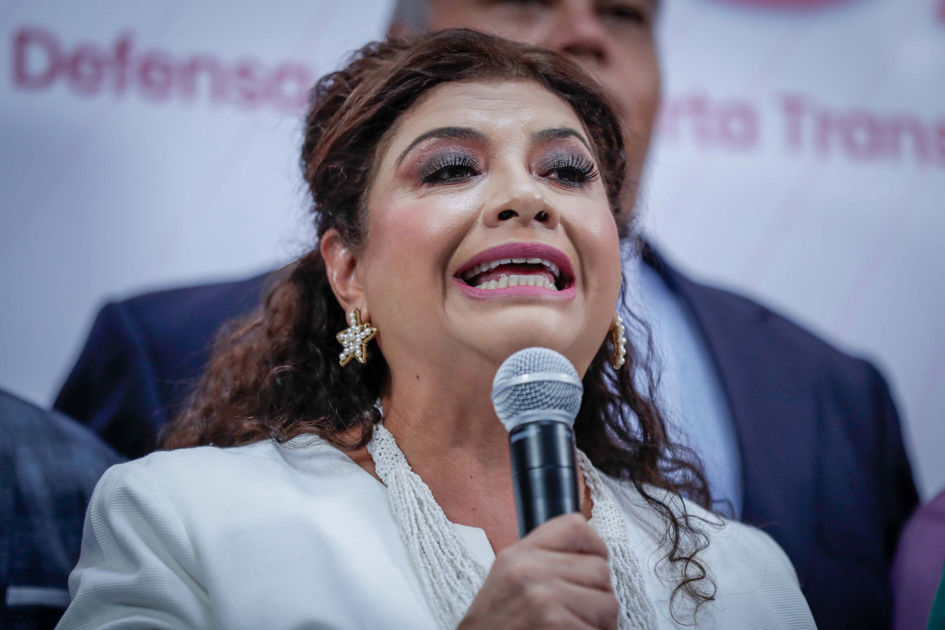 'Soy la buena porque soy obradorista', dice Clara Brugada sobre ...