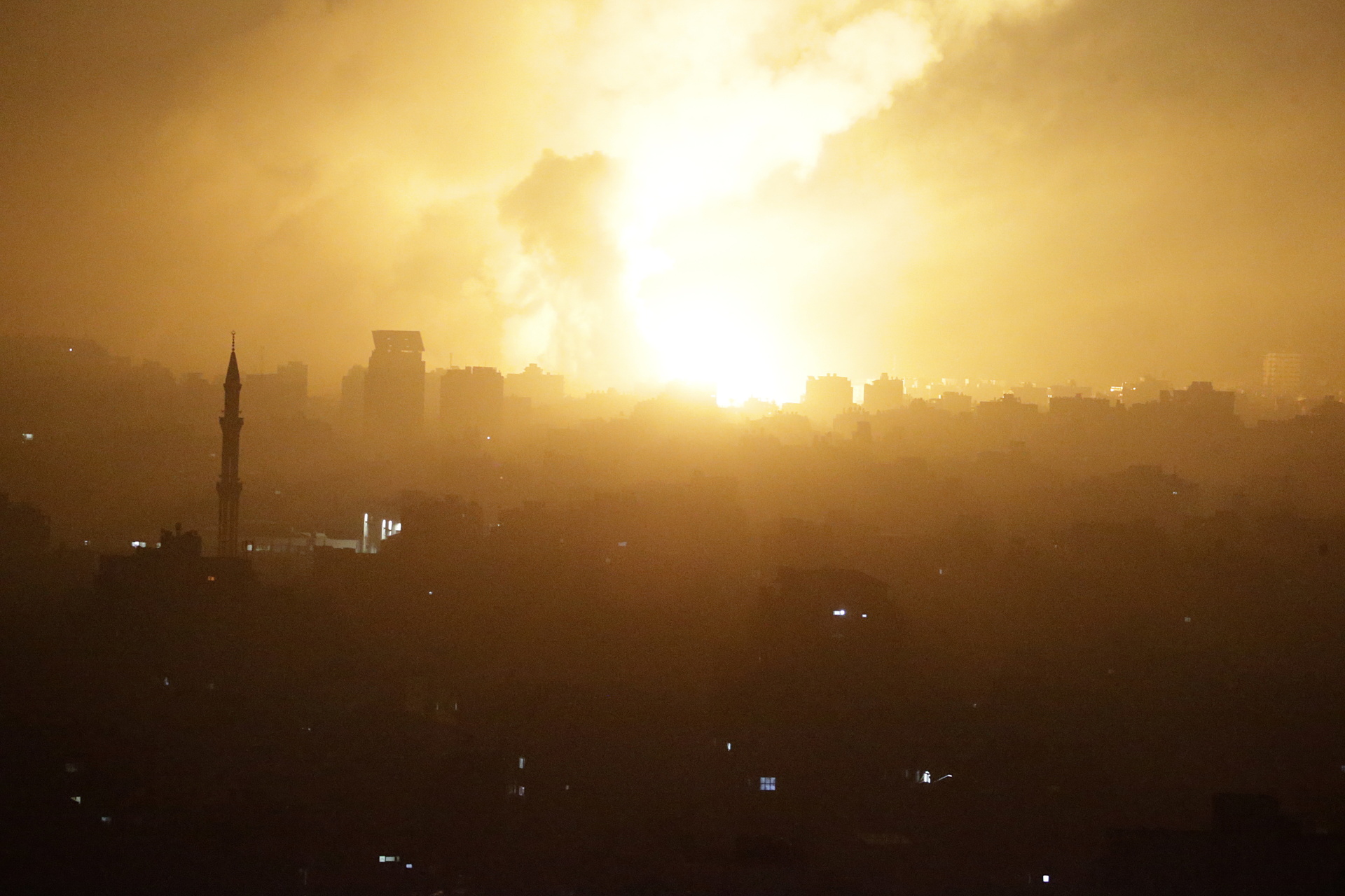 Bombardeos de Israel contra Gaza dejan 51 muertos en últimas horas