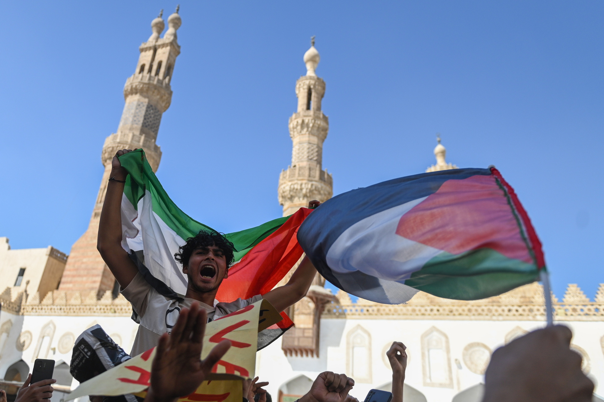 Detienen a decenas de personas en Egipto por protesta no autorizada en ...