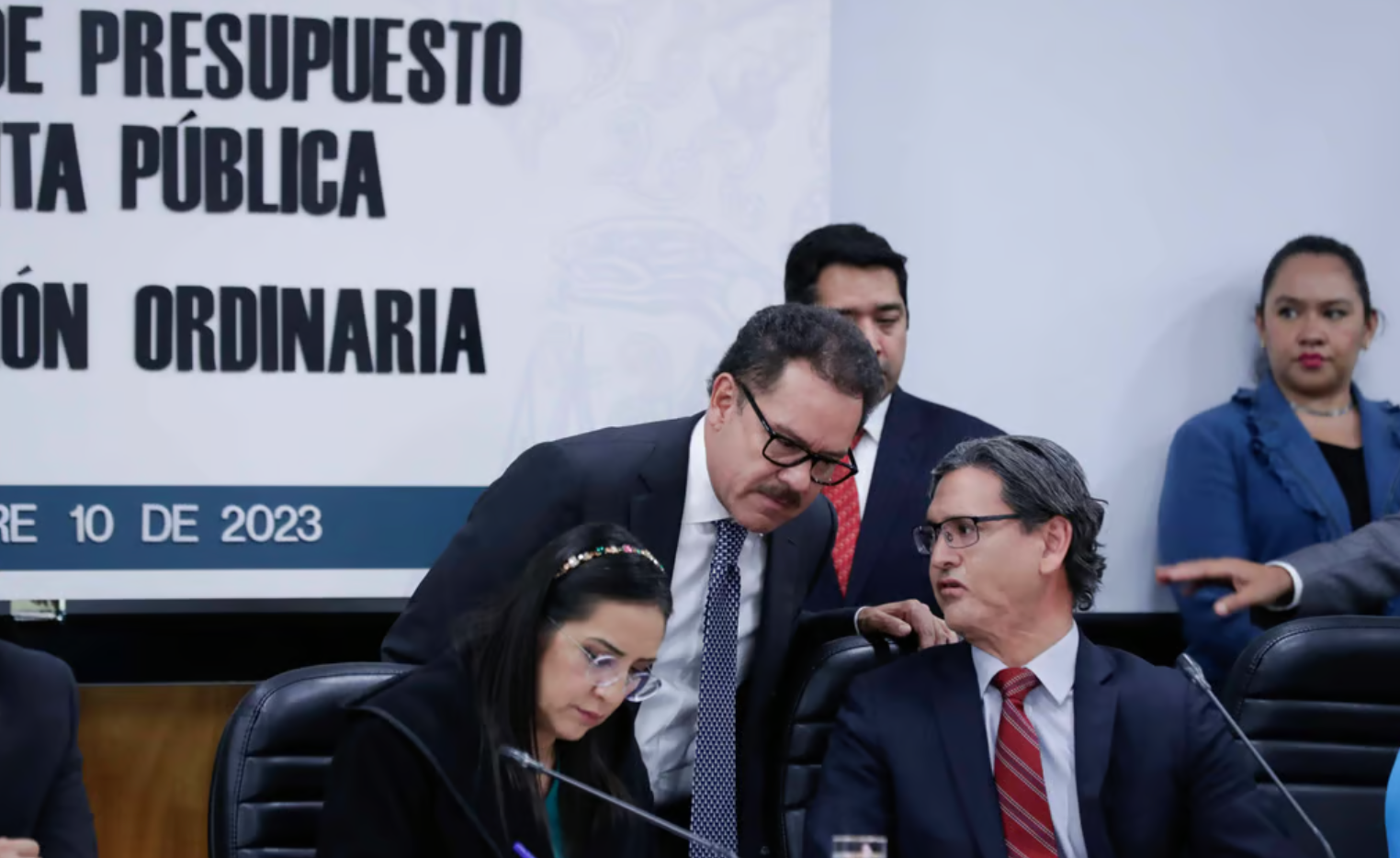 Diputados aprueban en comisiones el Presupuesto de Egresos 2024