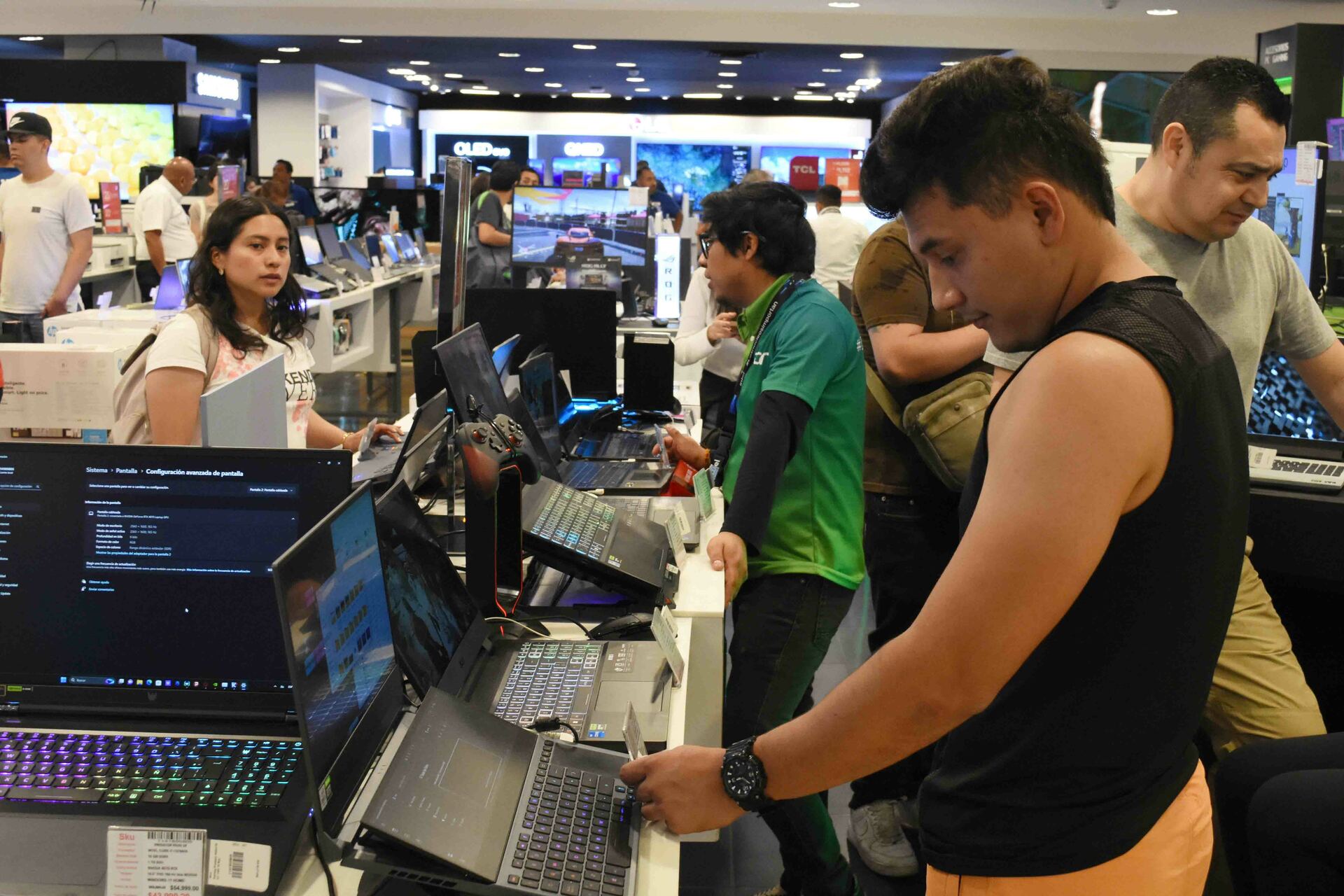 Comerciantes de la CDMX destacan mayor número de personas en el Buen ...