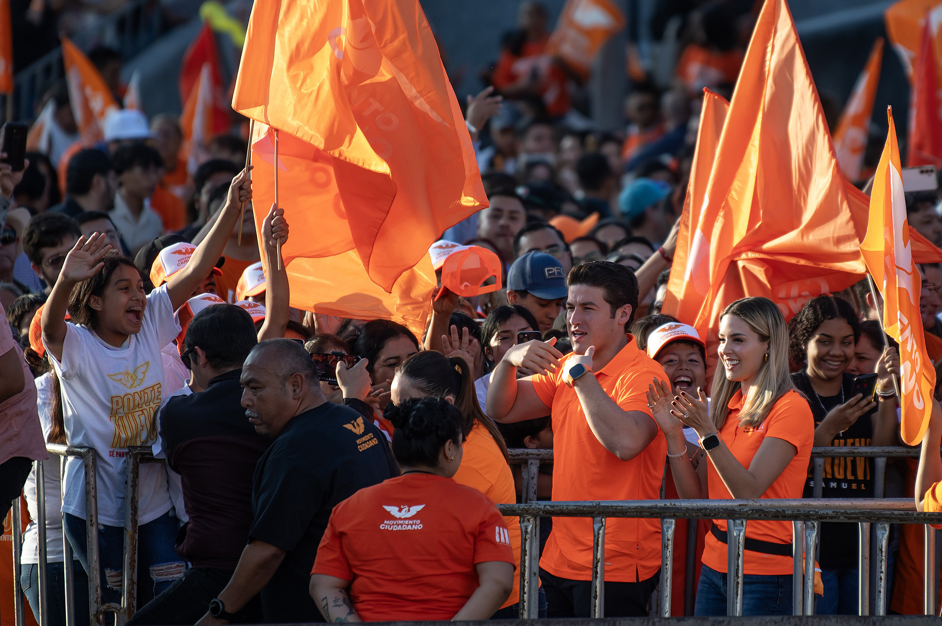 'Con la fosfo fosfo nadie se mete', responde Mariana Rodríguez