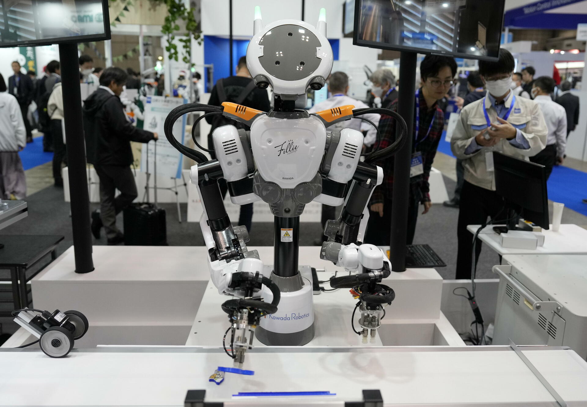 Arranca en Tokio la feria de robots más grande del mundo